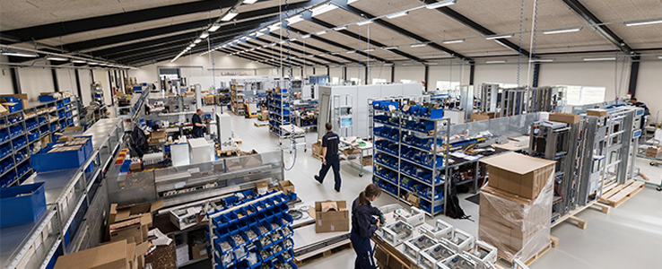 Dansk producent av ställverk expanderar